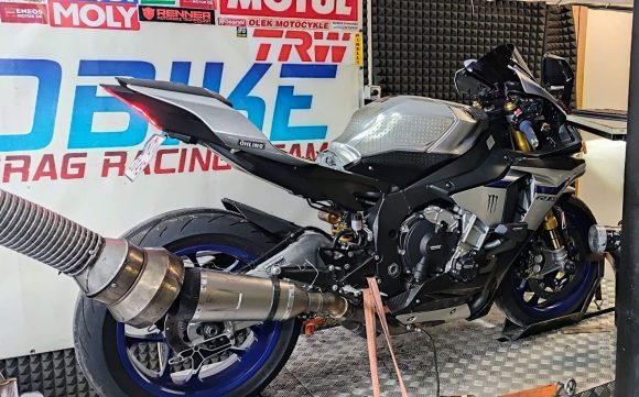 Yamaha YZF-R1M Tuning i Wydobycie Pełnej Mocy - MotoTune